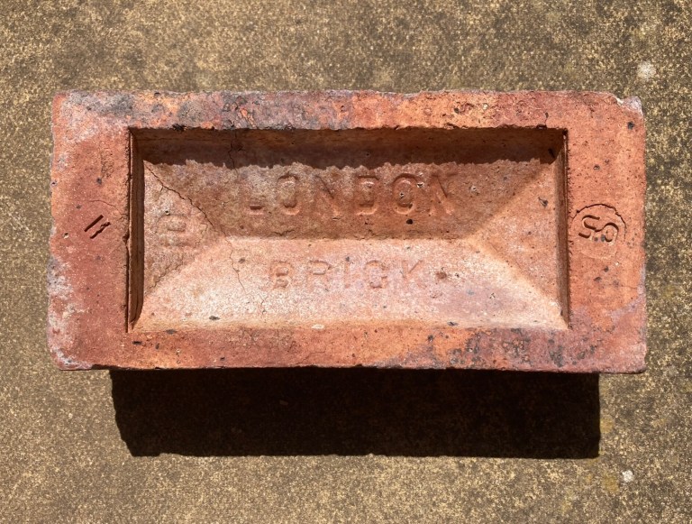 42: The clay that burns! The London Brick Company and the Fletton brick ...